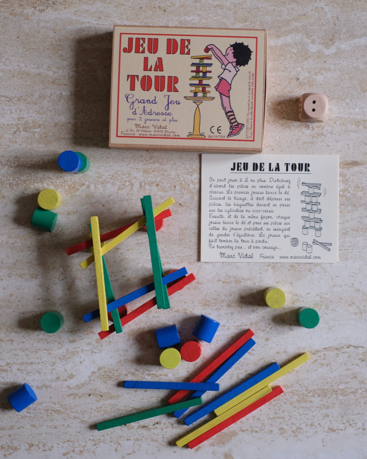 Jeu de la tour : Amusement et stratégie pour toute la famille ...